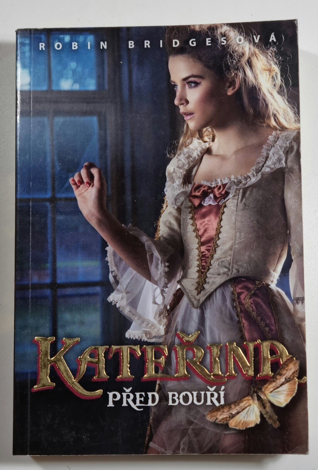 Kateřina - Před bouří (Robin Bridges) | Antikvariát Červený knír